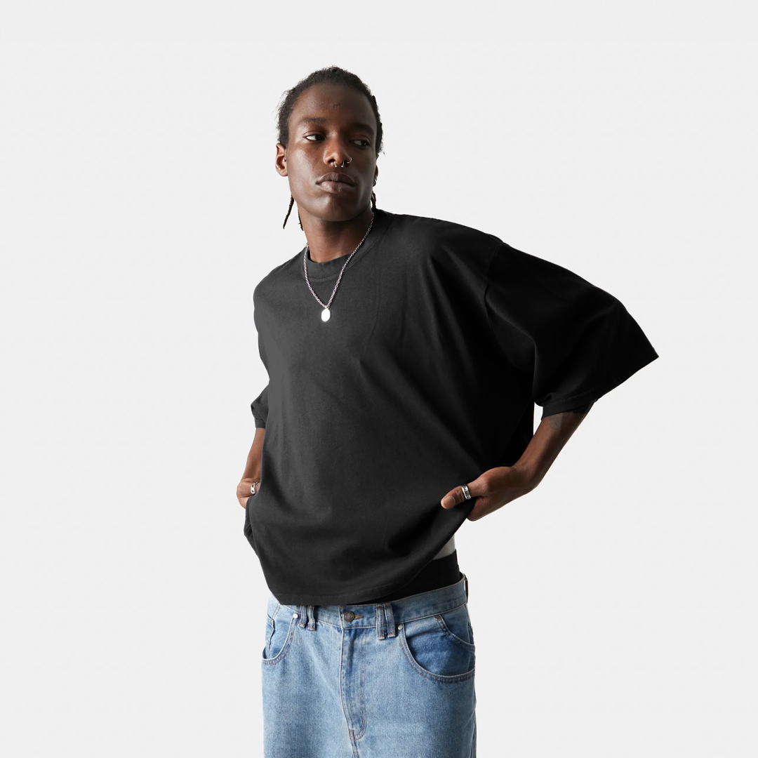 Polera Boxy Fit Negra – Rêves Studios